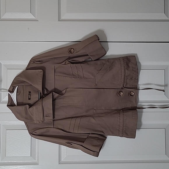 lola | Jackets & Coats | Lola Jacket Tan Jacket Zippered Closure Small ...